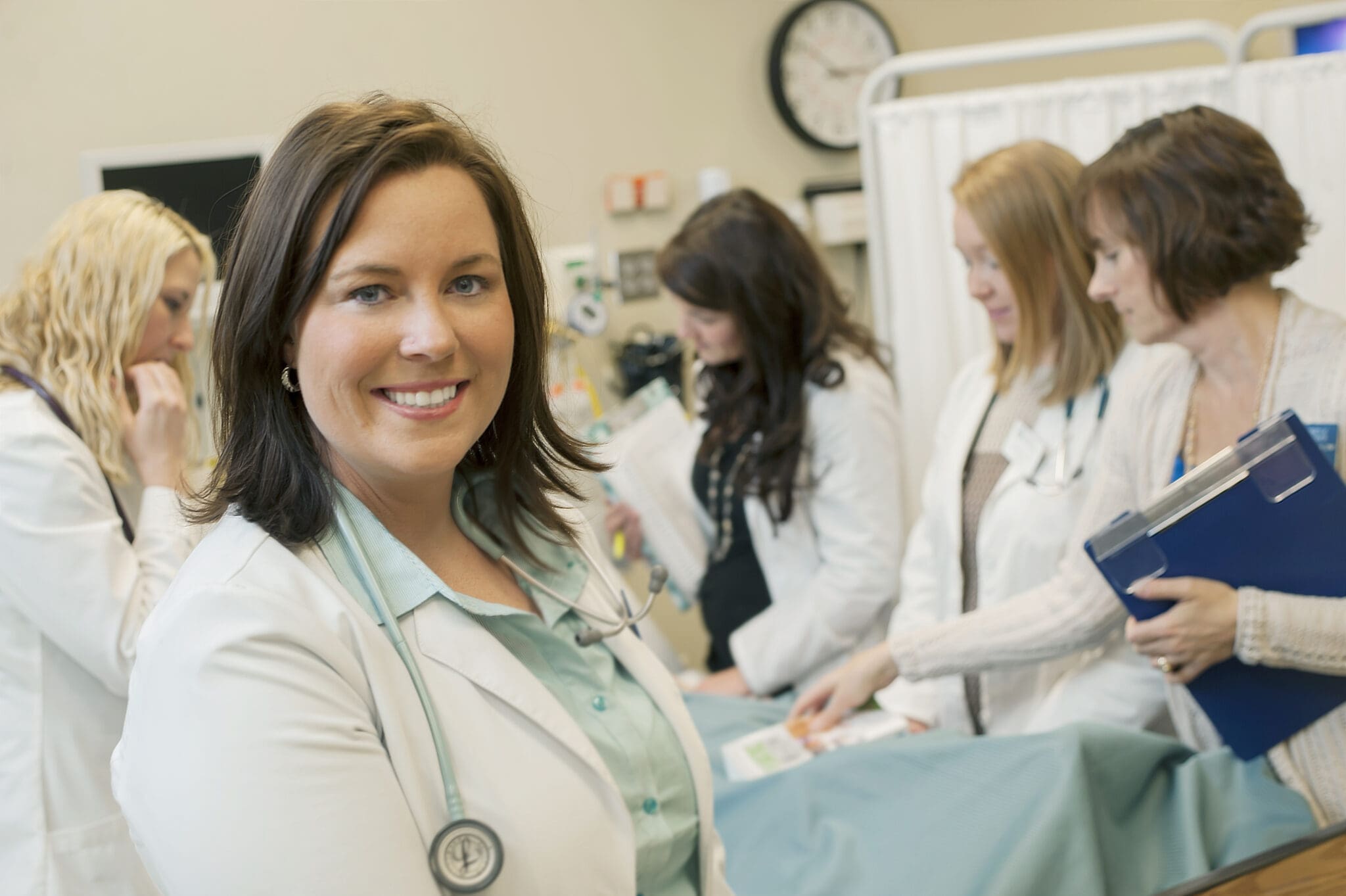 Nursing, Post-Graduate Certificates: FNP, PMHNP, AGACNP - University of ...