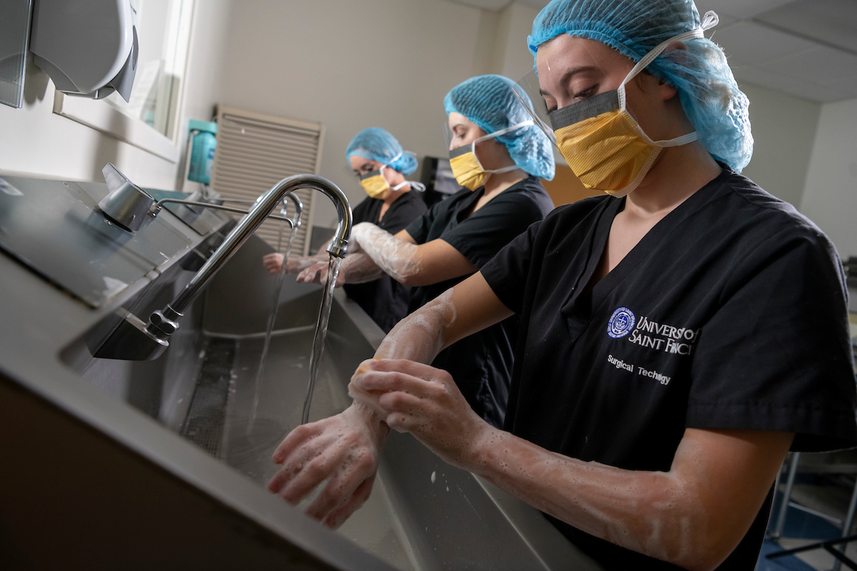 Surgical Technology (AAS) - University of Saint Francis, Fort Wayne